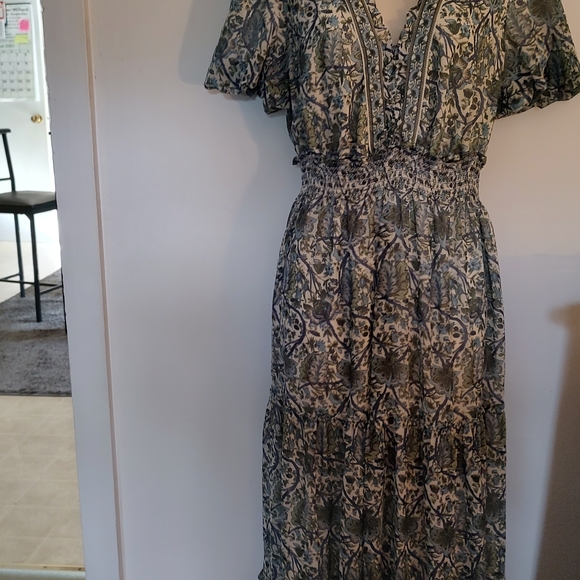 Max Studio | Dresses | Max Studio Blue And Cream Patterned Maxi Dress ...